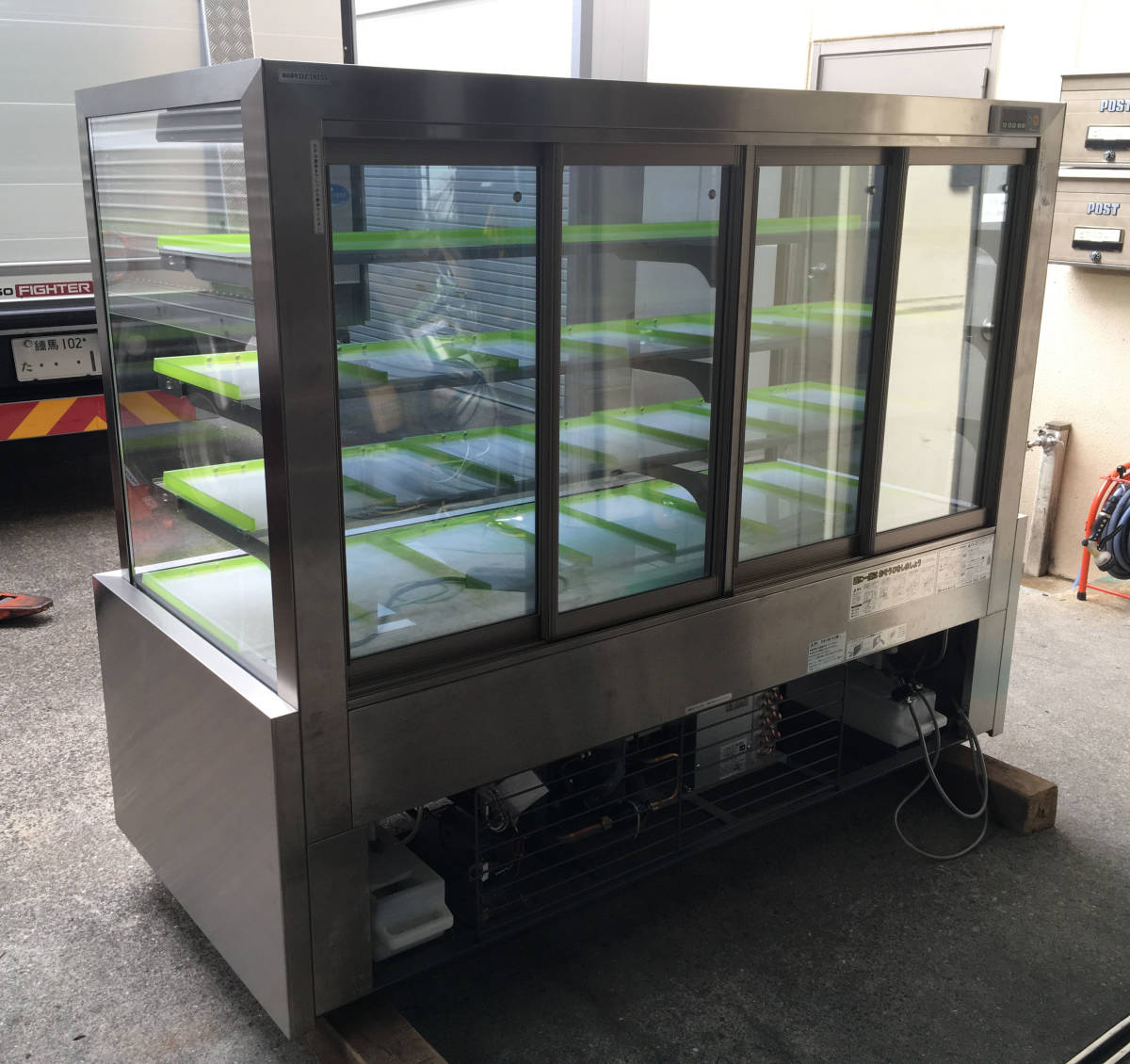 2016年製 HOSAKA ホサカ 保坂製作所 冷蔵ショーケース ケーキ W1800×D780×H1400mm 単相100V / 三相200V 両電源 AA077-4(その他)｜売買された ...