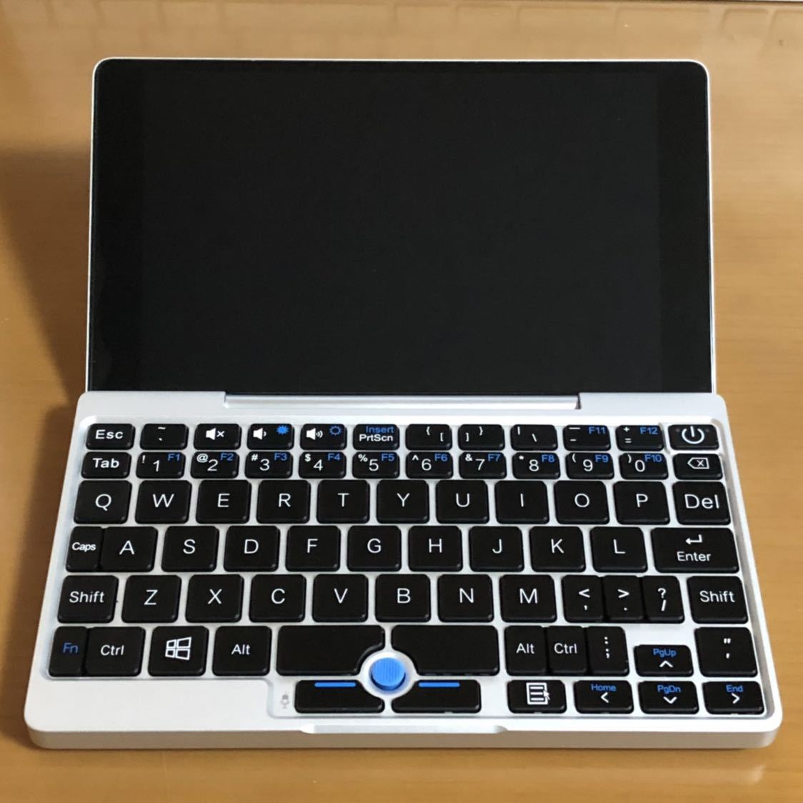 GPD Pocket Windows10 Atom x7-Z8750 RAM:8GB SSD:128GB(ミニノート)｜売買されたオークション ...