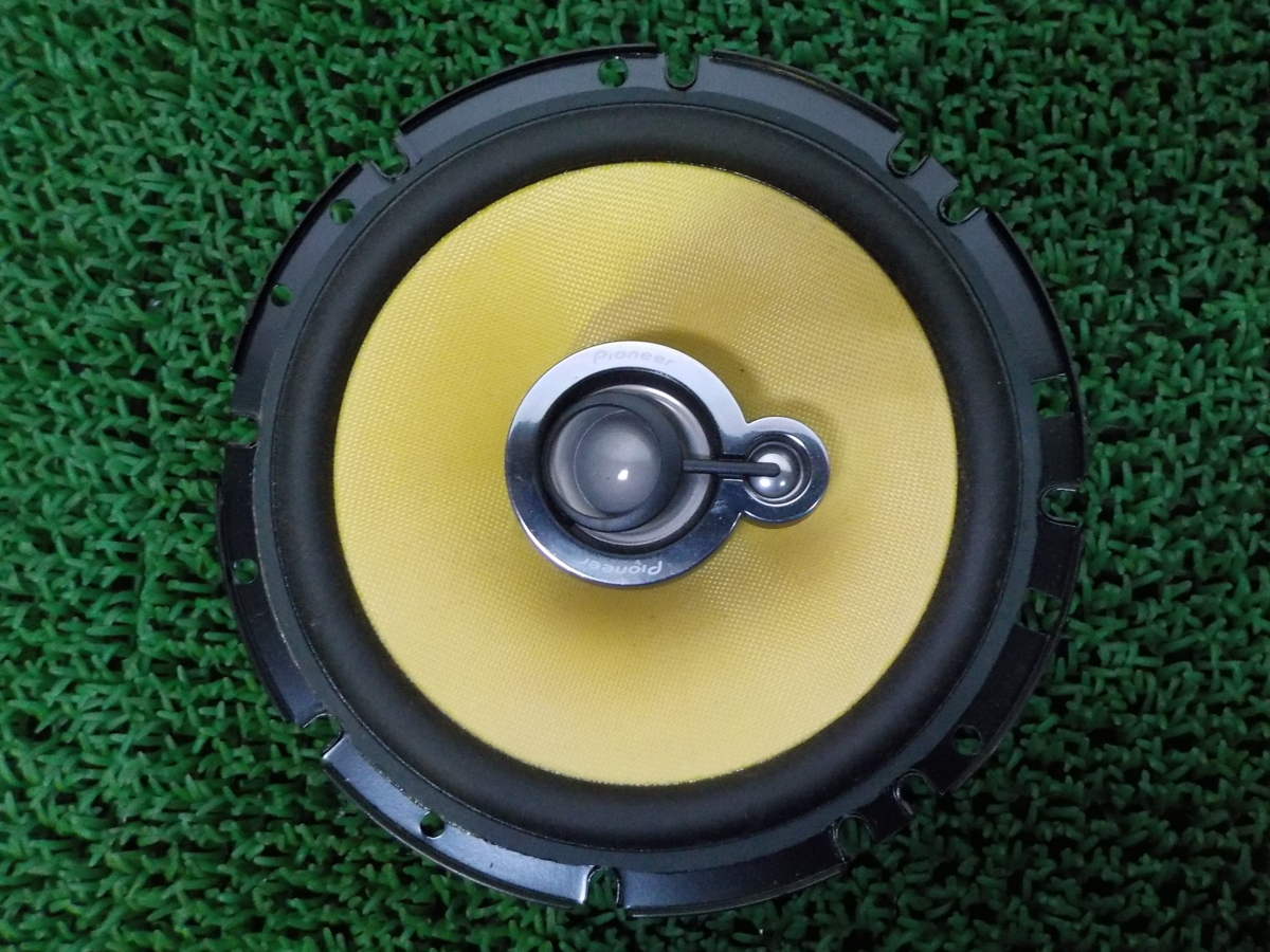 セール Carrozzeria/カロッツェリア コアキシャル3way17cmスピーカー/2枚セット/スピーカーグリル付 TS-E1796 ...