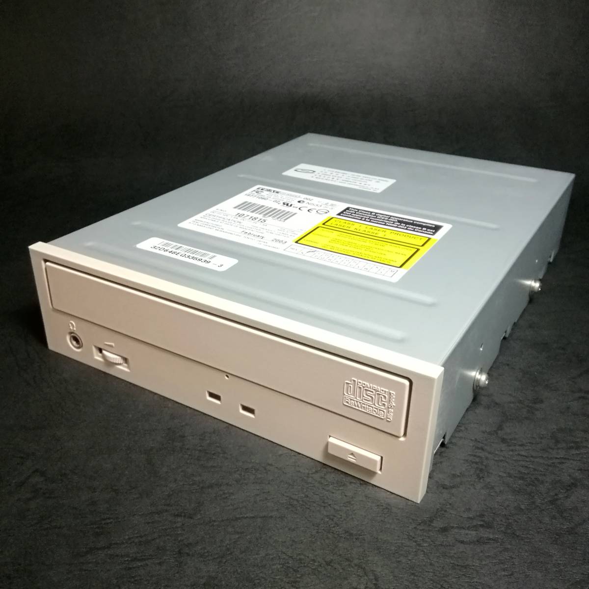D57 IDE接続 TEAC デスクトップPC内蔵用 CD-Rドライブ CD-W552E IDEケーブル付き(内蔵CD-R/RWドライブ ...