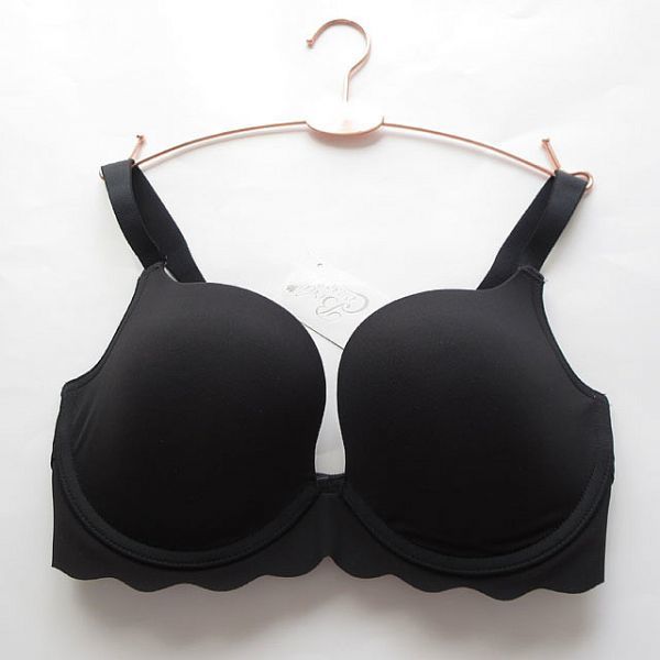 タグ付き ワコールE70 Tシャツブラ ブラック ナミナミブラ ボディコンシャス アウターにひびきにくい 送料185円(70)｜売買されたオークション情報、yahooの商品情報をアーカイブ公開 ...