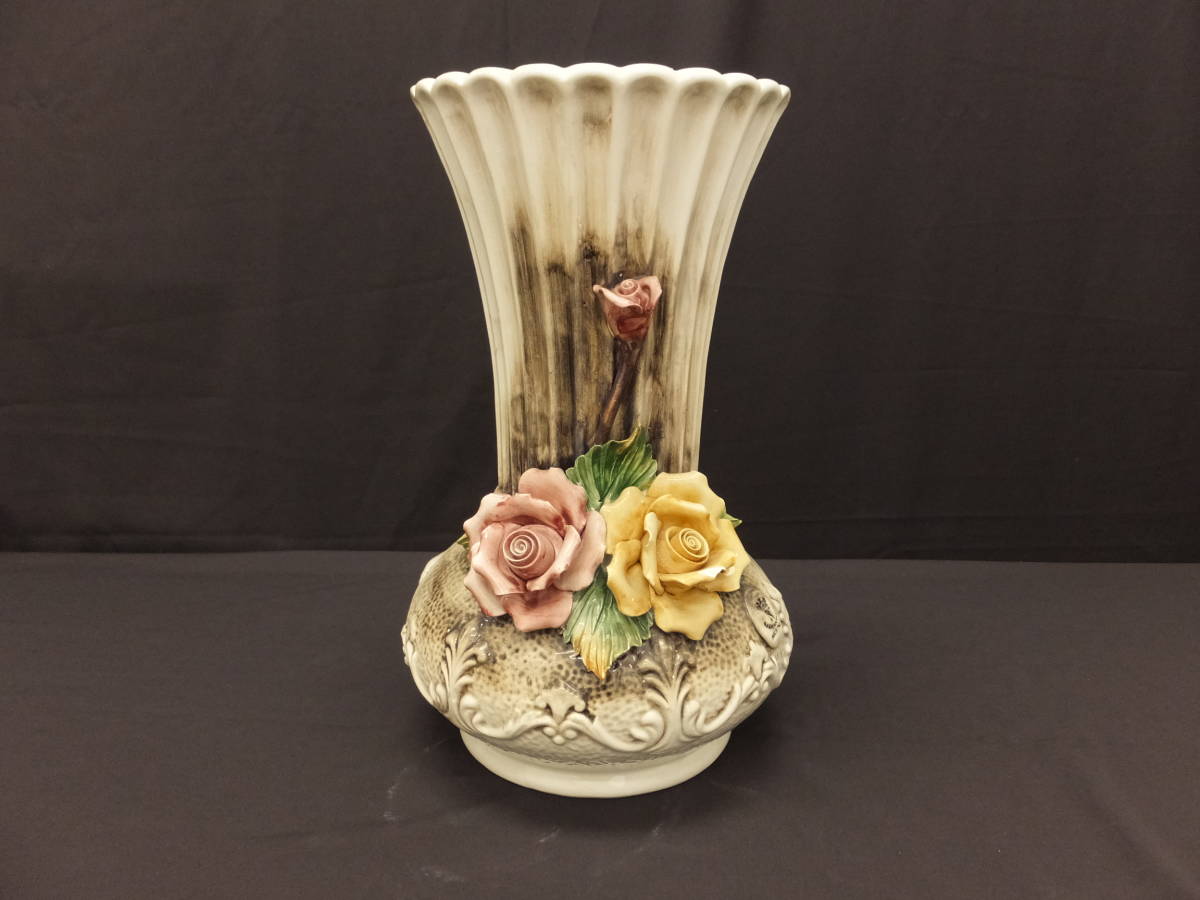 060608 イタリア製 花瓶 その3 陶花 カポディモンテ capodimonte made in ITALY(花瓶)｜売買されたオークション情報、yahooの商品情報をアーカイブ公開 ...