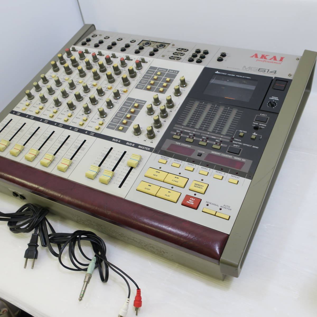 T679 アカイ カセットマルチトラックレコーダー AKAI Professional MG614 MTR 難あり一応 レトロオーディオ機器 ...