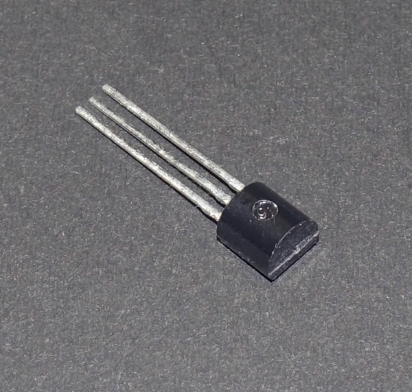 デッドストック 三端子レギュレータ L78L05 5V 最大100mA TO-92 NJM78L05相当品 IC ...