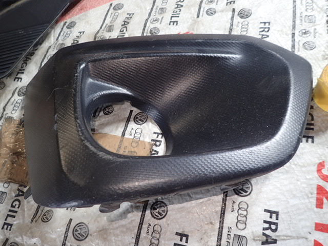 インプレッサスポーツ GP2 フォグランプ部 カバー 右 57731fj000(スバル用)｜売買されたオークション情報、yahooの商品情報を ...