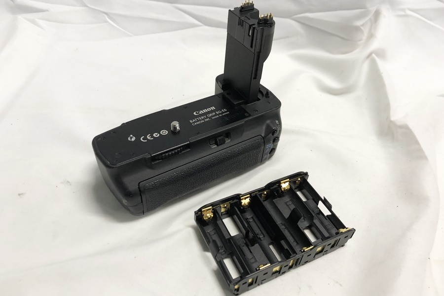 Sale 東京 CANON キャノン BG-E4 バッテリーグリップ + BGM-E6 バッテリーマガジン(アクセサリー)｜売買されたオークション情報、yahooの商品情報をアーカイブ公開 ...