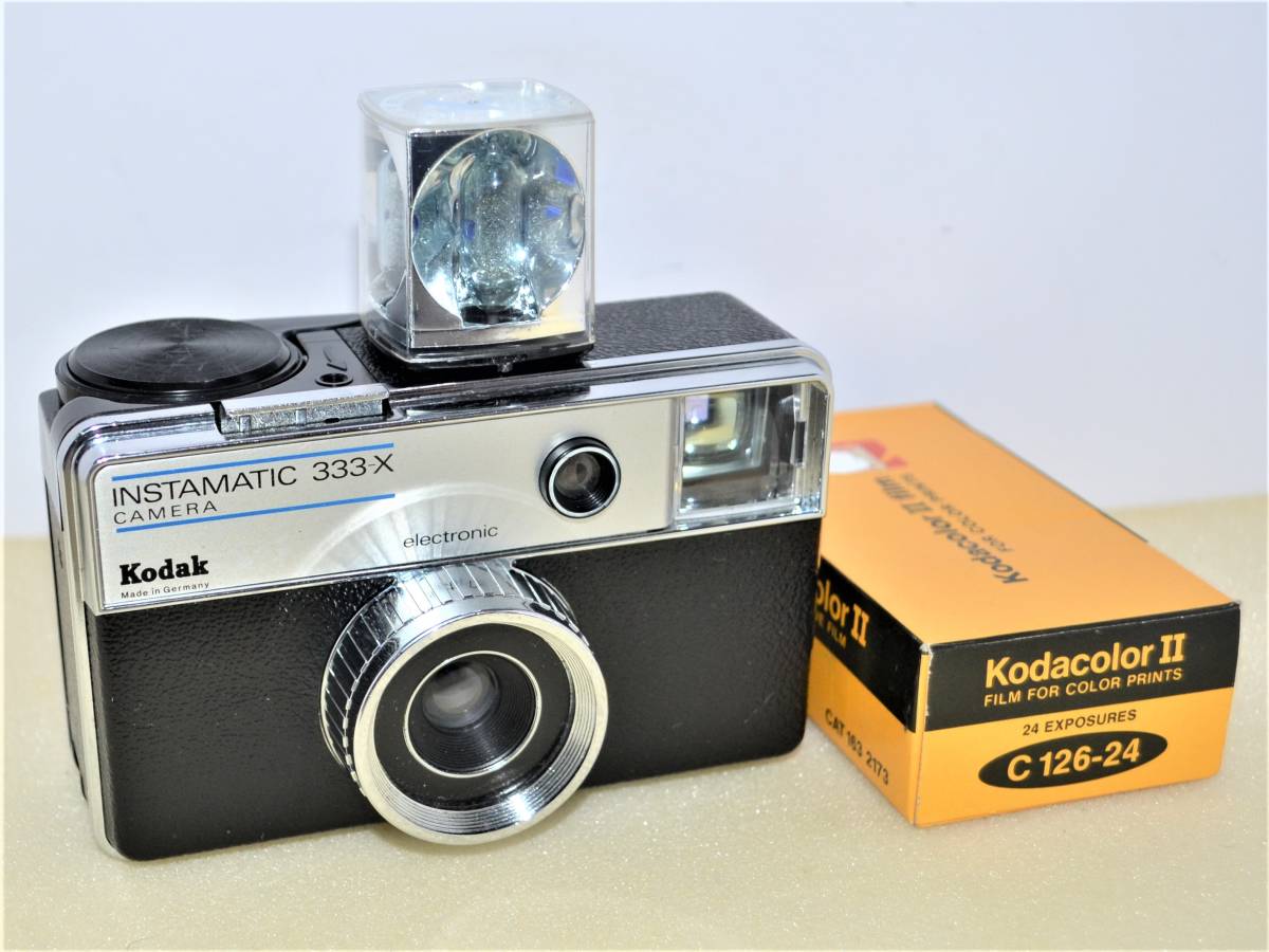デッドストック126フィルムカメラ Kodak GERMANY コダック ドイツ INSTAMATIC 333-X フラッシュバルブ＋ な ...