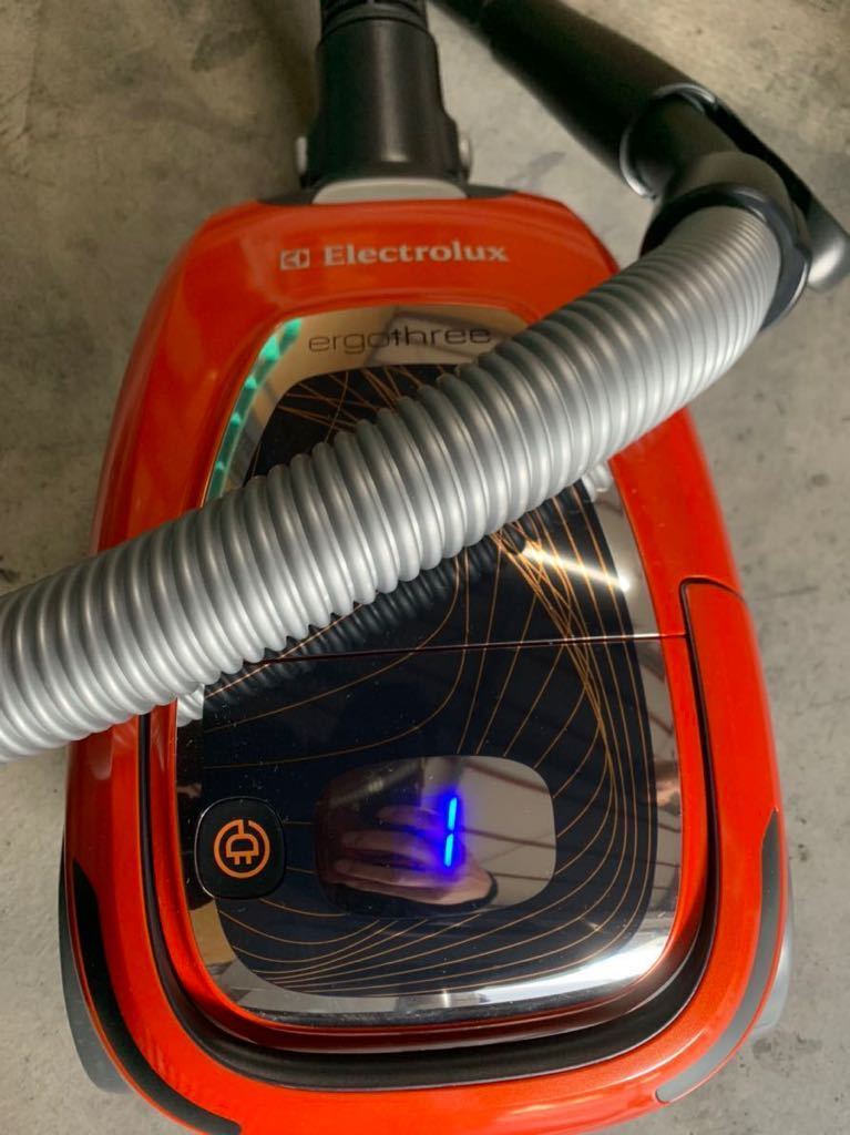 使用回数わずか Electrolux エルゴスリー EET530SO(掃除機一般)｜売買されたオークション情報、yahooの商品情報をアーカイブ公開 - オークファン（aucfan.com）