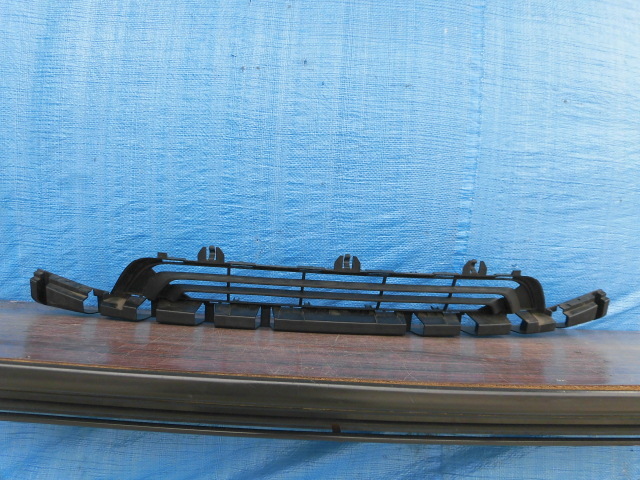 AJ967 BMW i3 I01 グリル 51117296819(フロント)｜売買されたオークション情報、yahooの商品情報をアーカイブ公開 ...