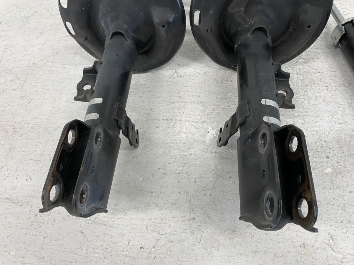 ノア ヴォクシー エスクァイア HV ZWR80 純正 ショック サス 48531-28860 48510-28550 48520-28550 ...