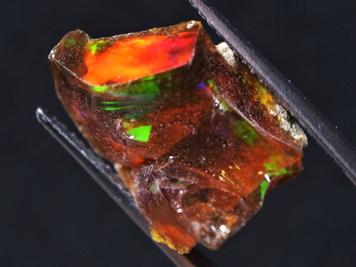 8.47ct ファイヤー天然オパール原石 エチオピア産(オパール)｜売買されたオークション情報、yahooの商品情報をアーカイブ公開 - オークファン（aucfan.com）