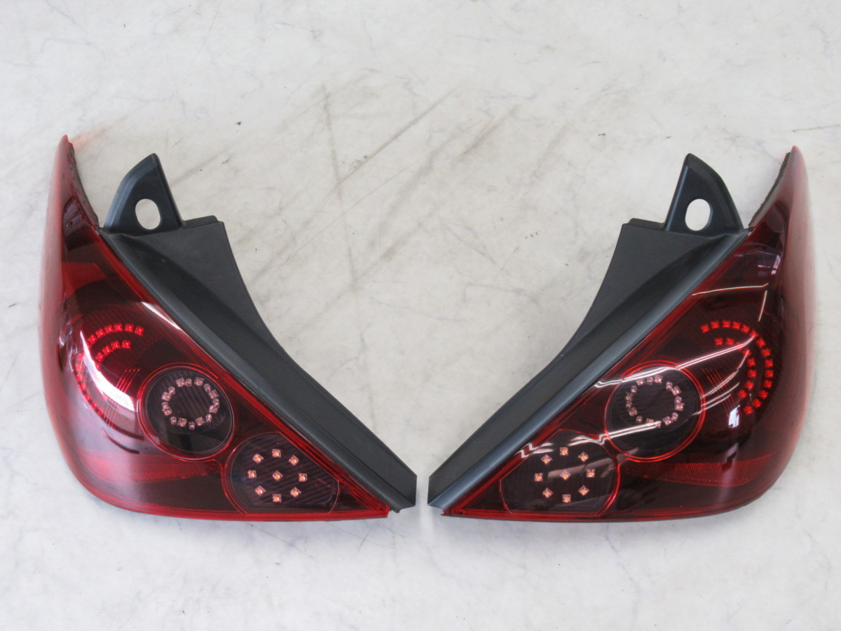 1円スタート 20100292 点灯確認済み 日産C11ティーダ純正加工フルLEDテールランプ STANLEY P4086 左右セット 品 ...