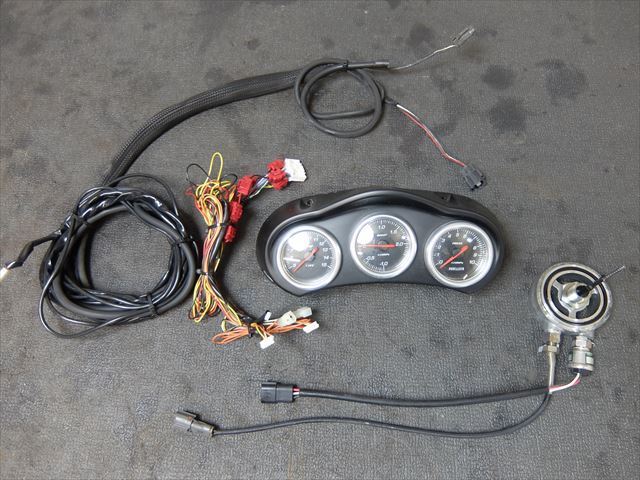 NCP91 ヴィッツRS TRDターボM MODELLISTAモデリスタ 60φ3連メーターキット ブースト 油温 油圧メーター/メーター ...