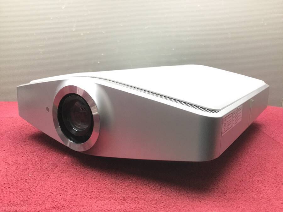 SONY VPL-VW100 プロジェクター 通電確認済み 現状品(本体)｜売買されたオークション情報、yahooの商品情報をアーカイブ公開 ...