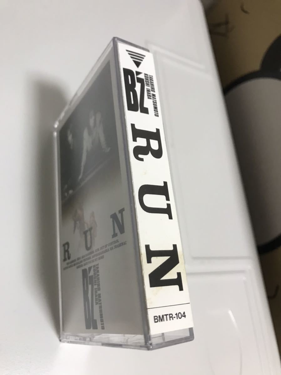 Bz カセットテープ Cassette Tape Run ビーズ B’z ラン カセット レア版(ロック、ポップス)｜売買されたオークション情報、yahooの商品情報をアーカイブ公開 ...