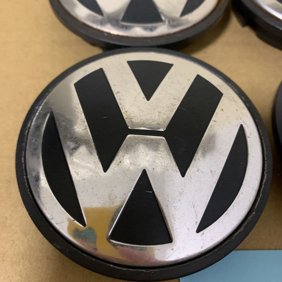 350 フォルクスワーゲン vw センターキャップ 77ミリ 7L6601149(純正品)｜売買されたオークション情報、yahooの商品情報を ...
