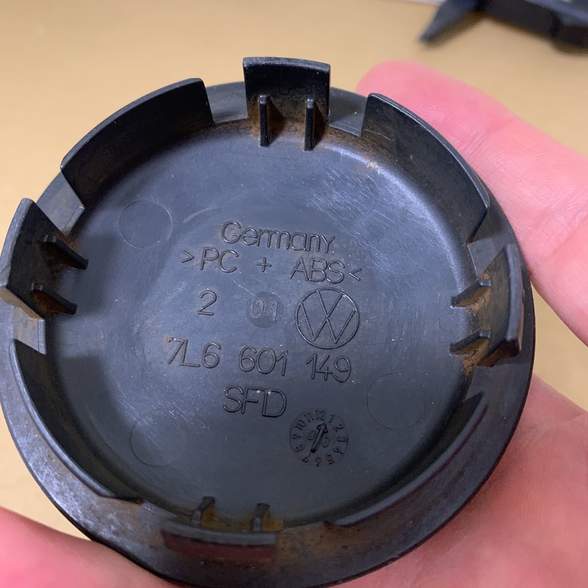 350 フォルクスワーゲン vw センターキャップ 77ミリ 7L6601149(純正品)｜売買されたオークション情報、yahooの商品情報を ...