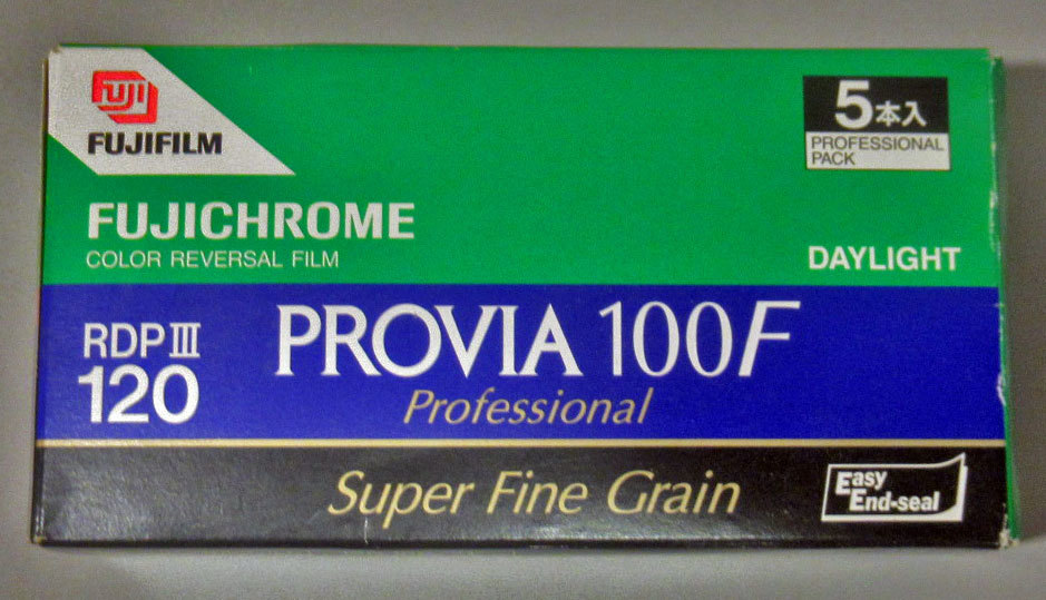 期限切れ フジフィルム PROVIA100Fプロフェッショナル FUJICHROME COLOR REVERSAL FILM DAYLIGHT ...