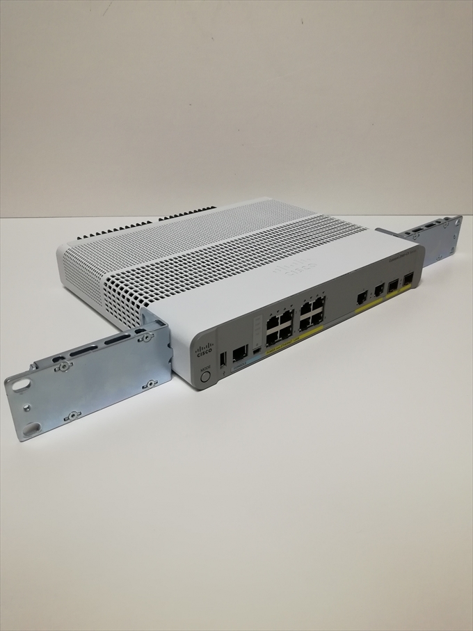 CISCO WS-C2960CX-8PC-L シスコ Catalyst 2960-CX Series 本体のみ 動作未チェック ジャンク扱い ...