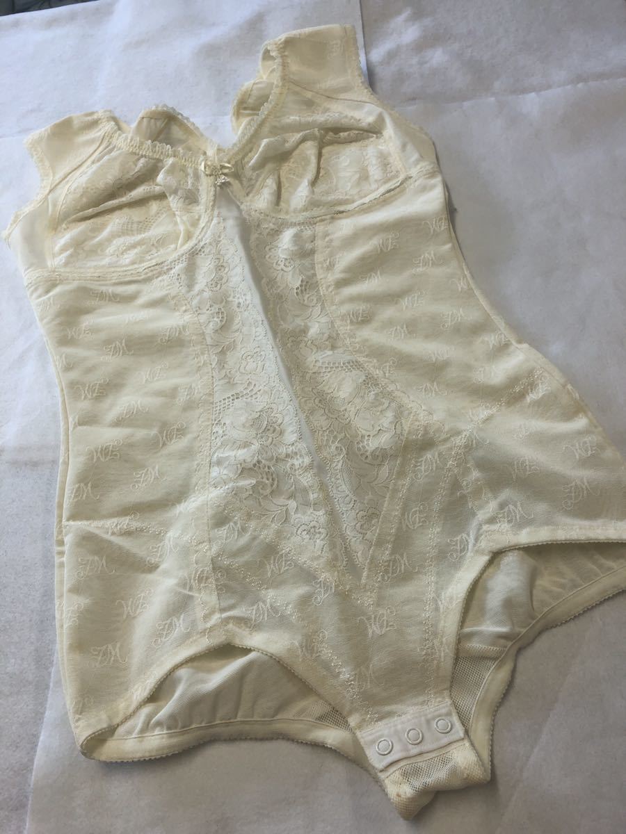 D288 補正下着 ボディースーツ D100サイズ シミあり(Dカップ)｜売買されたオークション情報、yahooの商品情報をアーカイブ公開 - オークファン（aucfan.com）