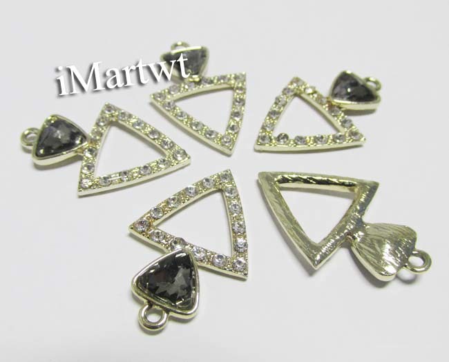 Ba1450 パーツ 三角形にダイヤモンド 30×20mm ゴールドに黒カラー 5個(金属パーツ)｜売買されたオークション情報、yahooの ...
