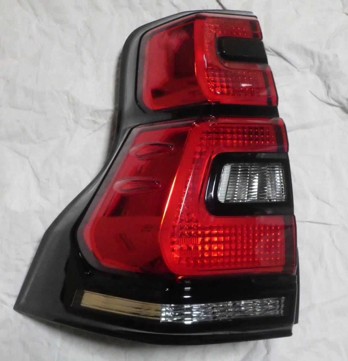 150系後期 プラド テールランプ 左 STANLEY 60-268 81561-60C30 送込(テールライト)｜売買されたオークション情報 ...