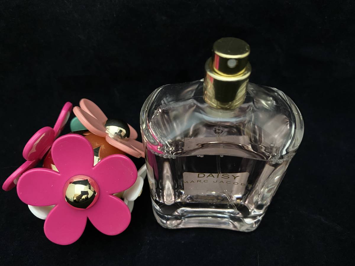 マークジェイコブス デイジー オーソーフレッシュ オードトワレ ディライトエディション スプレー 75ml(その他)｜売買されたオークション情報、yahooの商品情報をアーカイブ公開 ...
