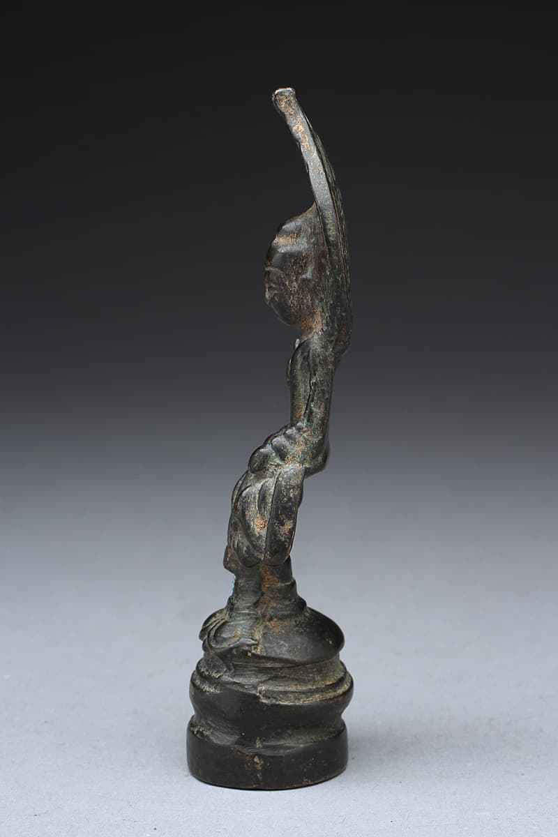 EA021 時代物 連州弟子世貿力盆会保平安主 背面款 小振り 銅小佛像 銅小仏 高11.2cm 重133g 銅仏像 銅佛像 中国古玩(仏像)｜売買されたオークション情報、yahooの商品情報 ...