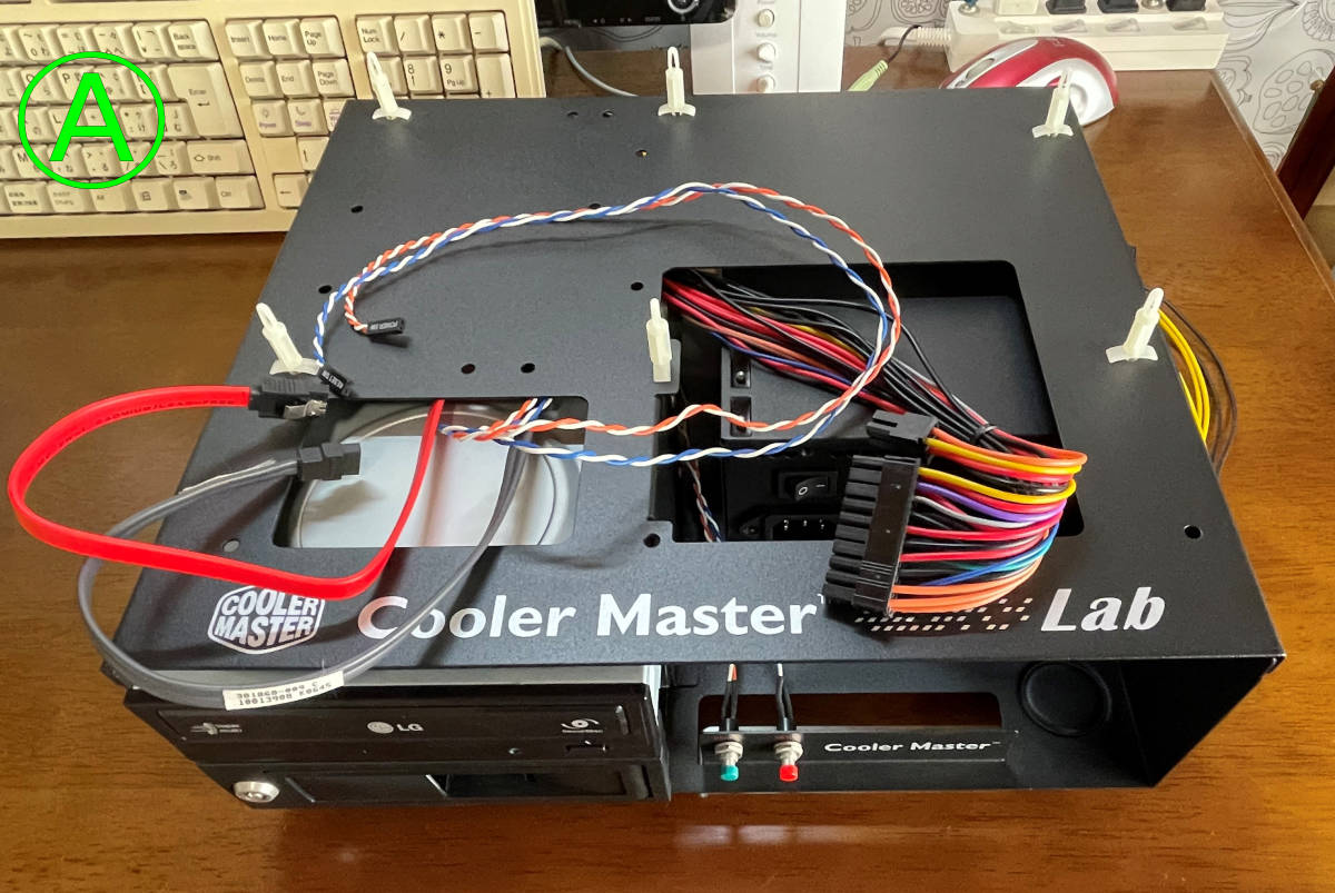 Cooler Master Test Bench クーラーマスターテストベンチ 電源 HDD3.5+リムーバブルスロット etc.(その他 ...
