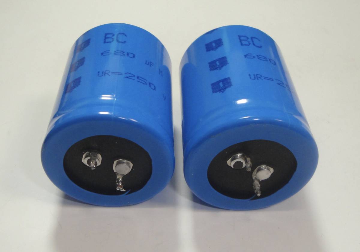BC Comp/Vishay Electrolytic Capacitor 680F 250V 電解コンデンサ 2ケ(コンデンサ)｜売買された ...