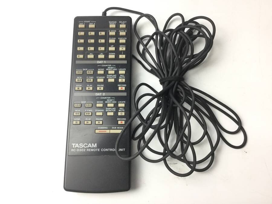 TASCAM DA-302 業務用DATデッキ Wカセット ワイヤードリモコン RC-D302 付き 現状品 TB(DAT機器)｜売買された ...