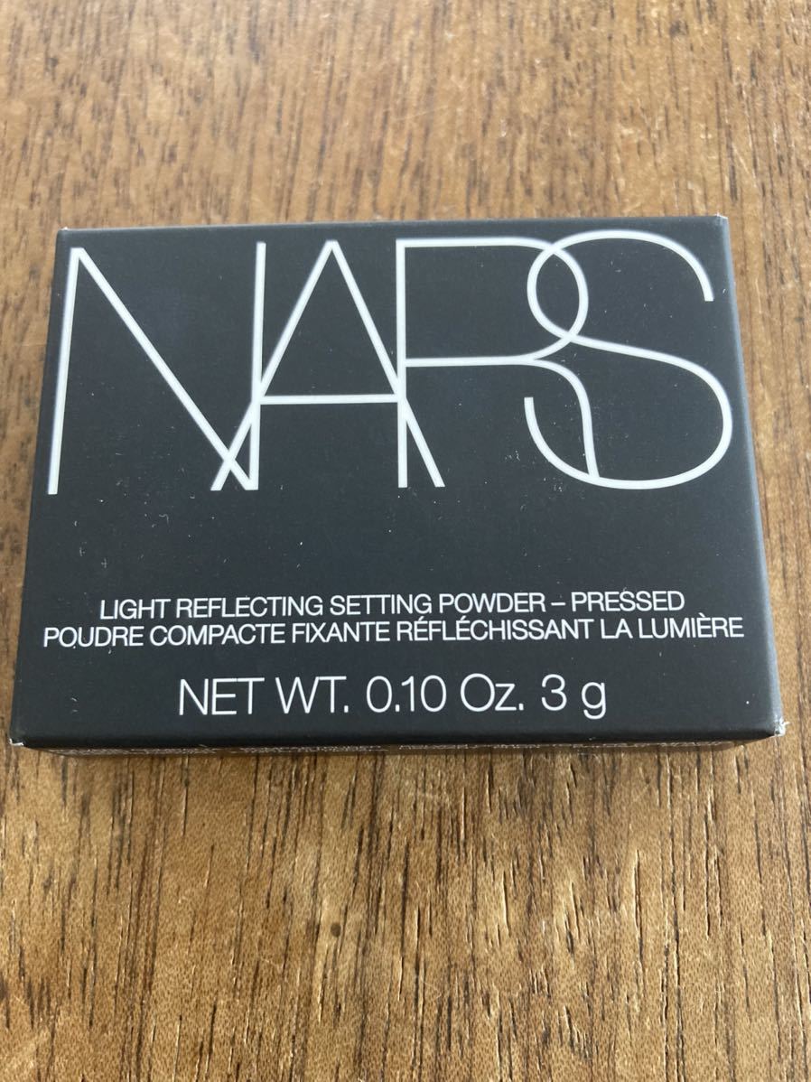 NARS ナーズ ライトリフレクティングセッティングパウダー プレスト N ミニ 02415(NARS)｜売買されたオークション情報、yahooの商品情報をアーカイブ公開 - オークファン ...