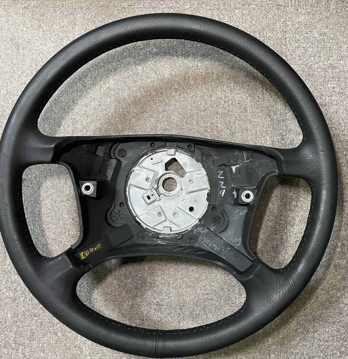 BMW 純正ステアリング E38 E39 5シリーズ 7シリーズ(ステアリング、ハンドル本体)｜売買されたオークション情報、yahooの商品情報をアーカイブ公開 - オークファン（aucfan ...