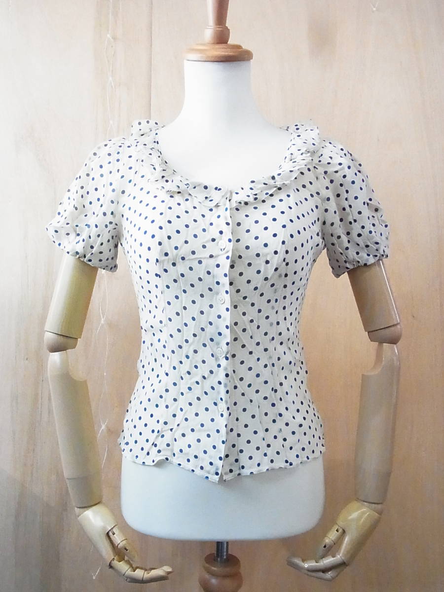 TS 綺麗 PRADA プラダ ドット柄 半袖 シルク 半袖シャツ ブラウス 白 サイズ38(半袖シャツ)｜売買されたオークション情報、yahooの商品情報をアーカイブ公開 - オークファン ...