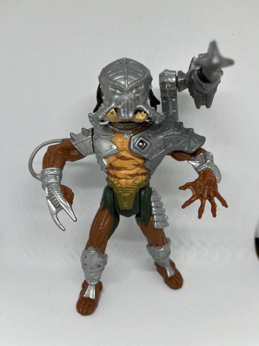 プレデター クラックドタスクプレデター ケナー cracked tusk predator with firing pulse cannon kenner フィギュア(プレデター)｜売買された ...