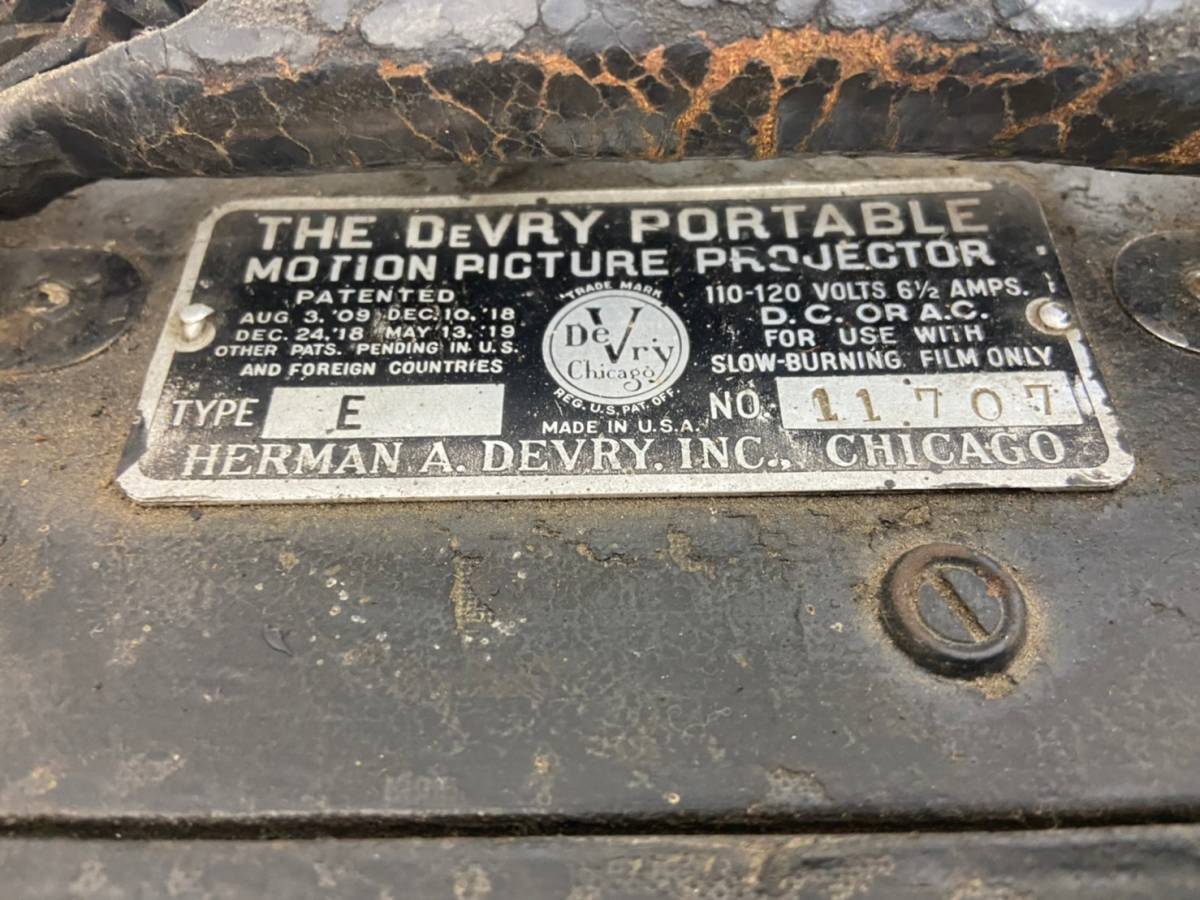 現状品 THE DEVRY PORTABLE MOTION PICTURE PROJECTOR ポータブル モーション ピクチャー ...