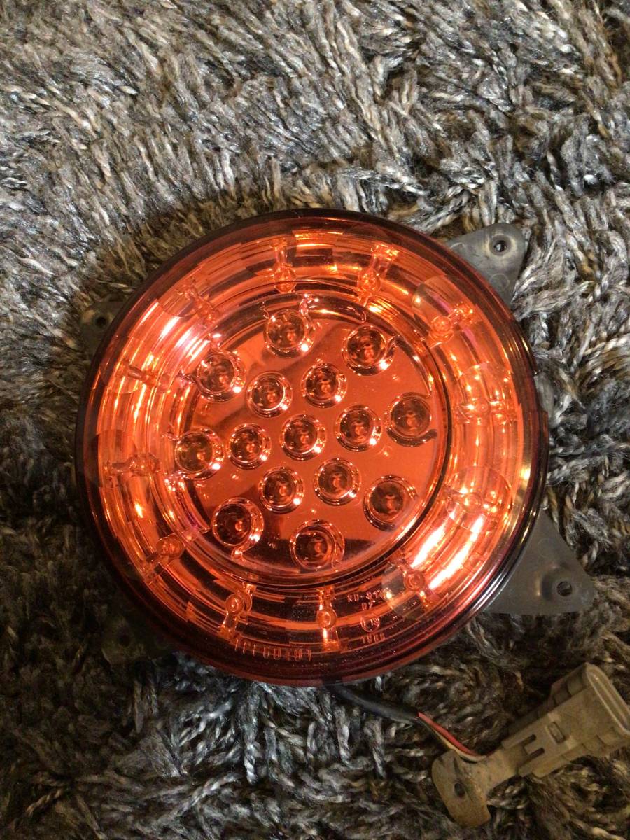 LED テールランプ ストップランプ イスズ 補修用 24V ICL IPF60401 純正(テールライト)｜売買されたオークション情報、yahooの商品情報をアーカイブ公開 - オークファン ...