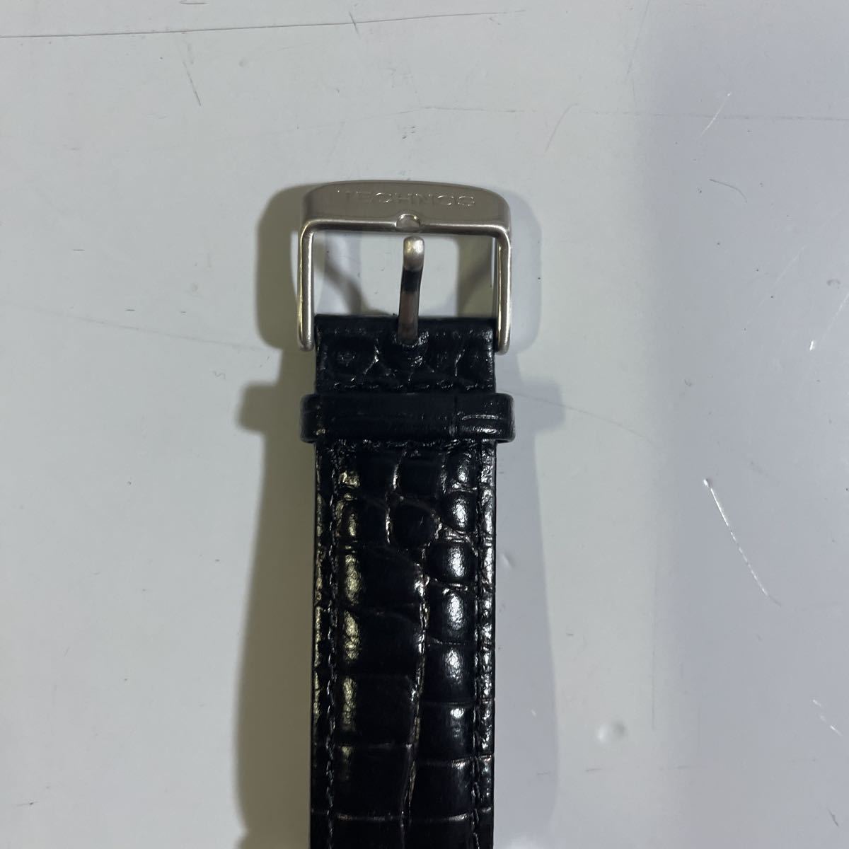 B9138 TECHNOS TEPM902 裏スケ 自動巻 メンズ テクノス(テクノス)｜売買されたオークション情報、yahooの商品情報をアーカイブ公開 - オークファン（aucfan.com）