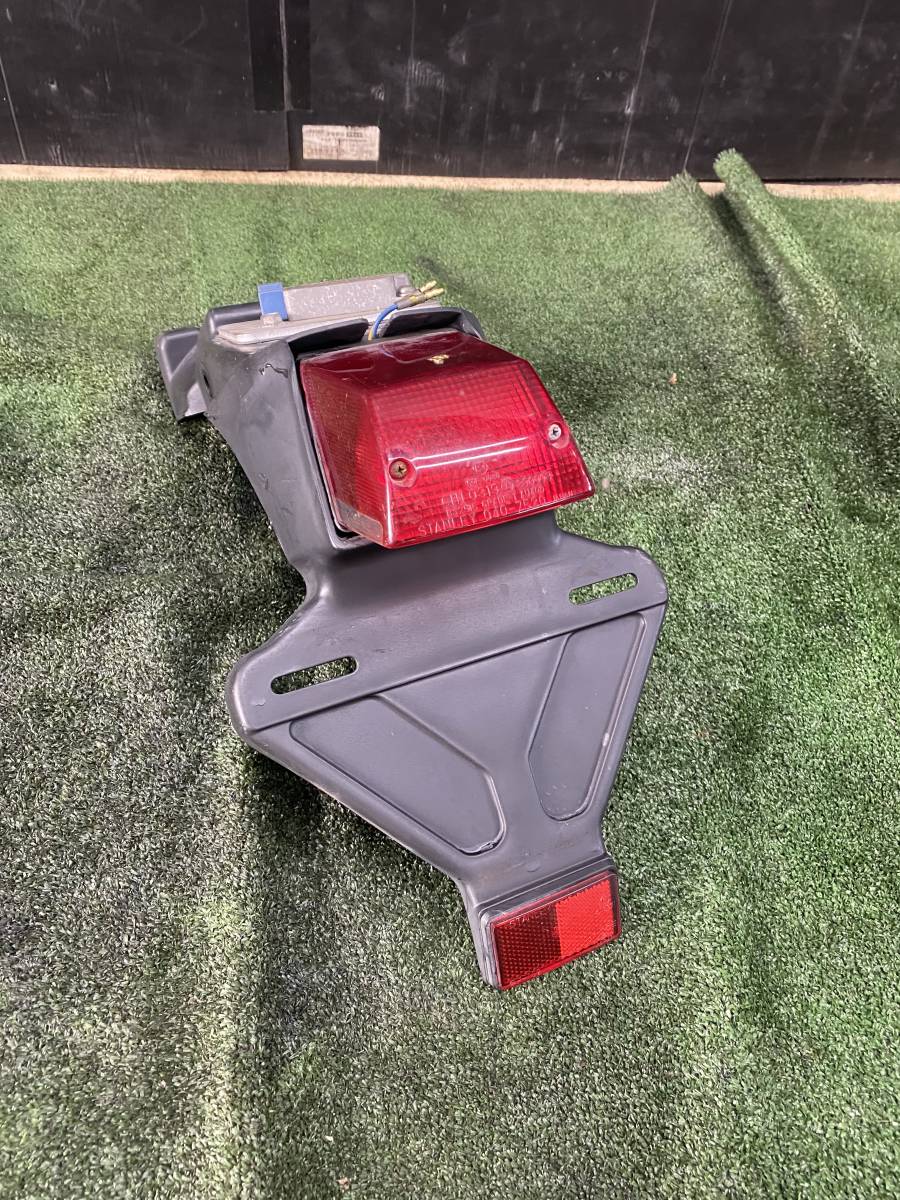 ヤマハ SRX400 1JL 純正テールランプ 一台解体 大阪より(テールランプ)｜売買されたオークション情報、yahooの商品情報を ...