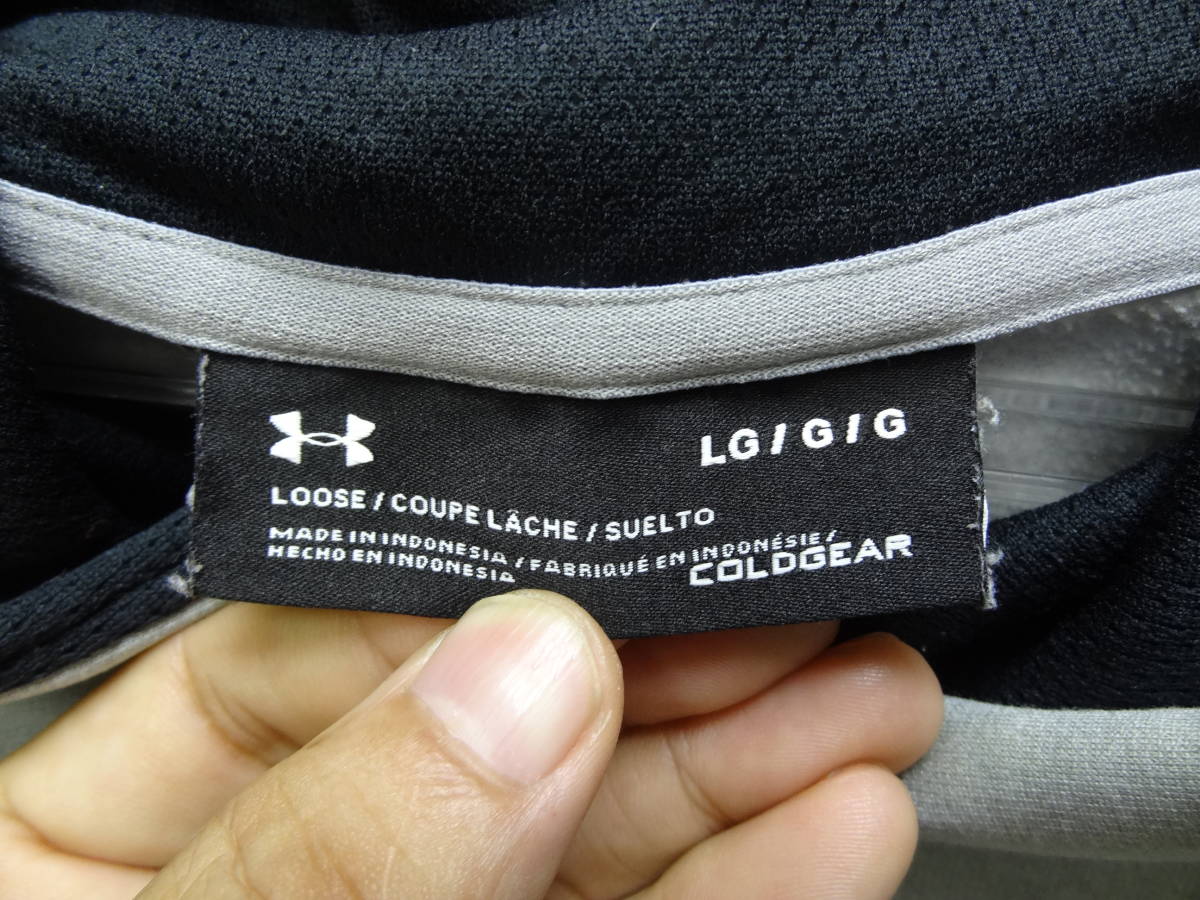 全国 アンダーアーマー UNDER ARMOR メンズ シルバーXブラック色スウェットプルオーバーパーカー LG 175/96A(Lサイズ ...