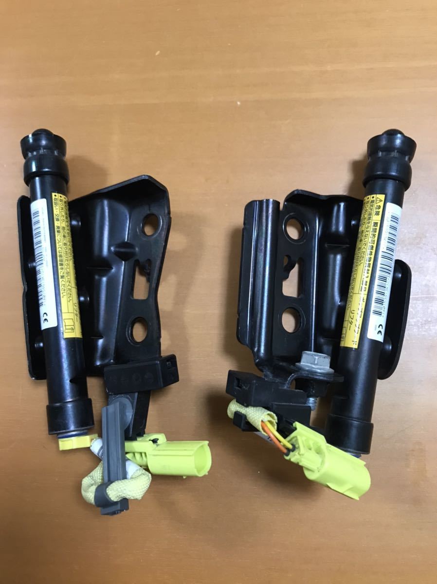 S210系 トヨタクラウン ポップアップフード リフター 品 作動無し 1台分 アスリート ロイヤルサルーン AWS 210 211 アクチュエータ(トヨタ用)｜売買されたオークション情報 ...