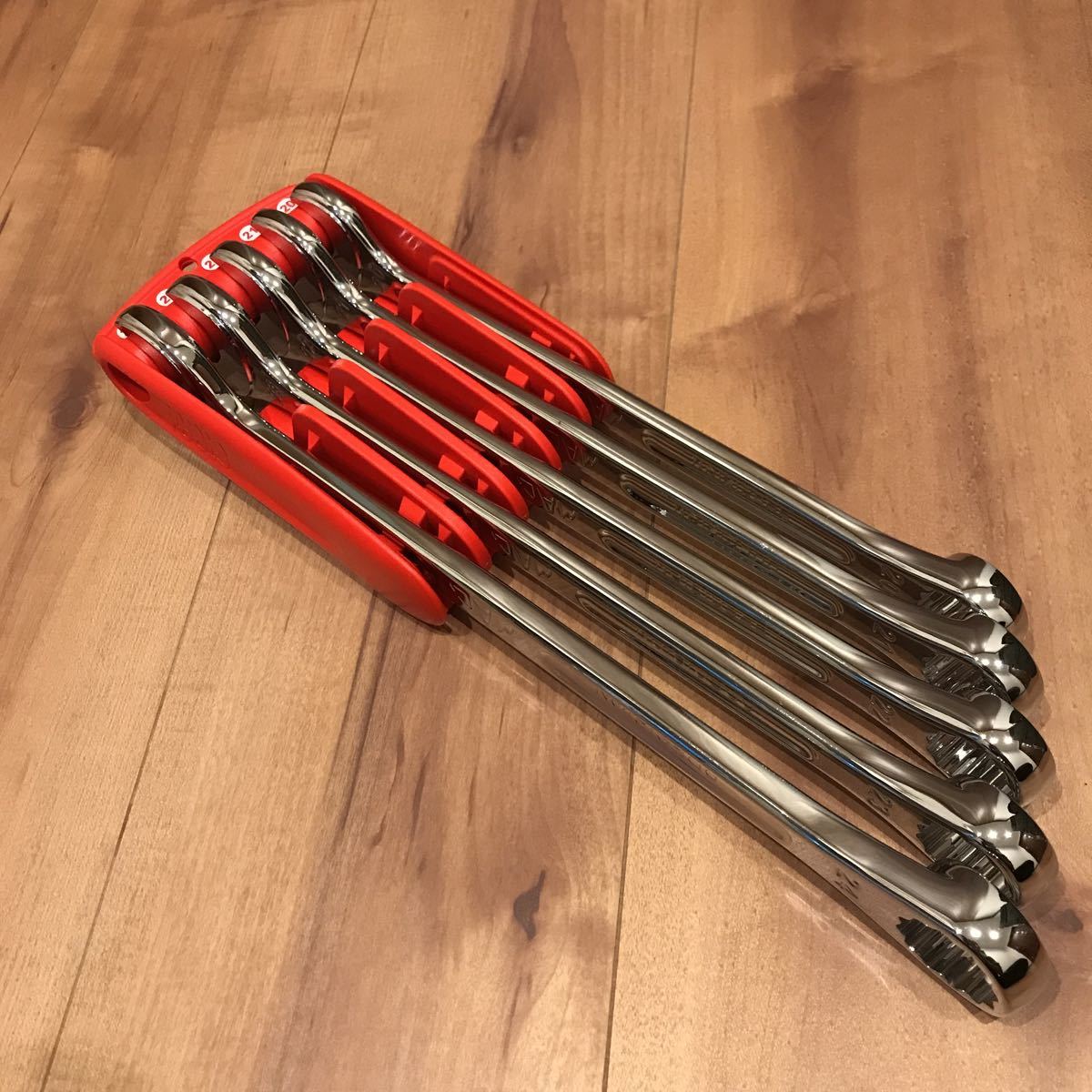 マックツール Mac tools 5Pc.メトリックコンビネーションレンチ 5本セット(コンビネーションレンチ)｜売買されたオークション情報、yahooの商品情報をアーカイブ公開 ...
