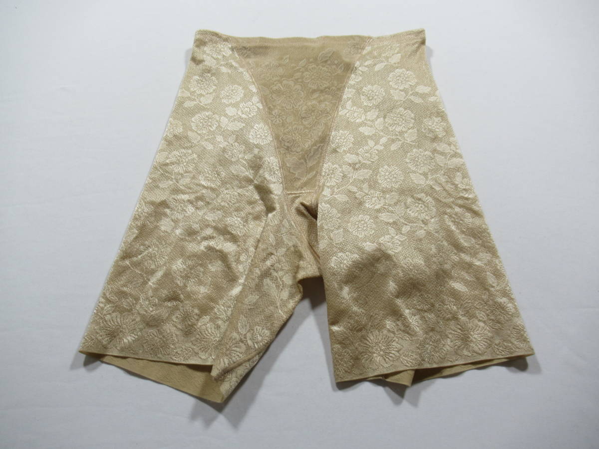 1038 80 トリンプ ソフトロングガードル L(Lサイズ)｜売買されたオークション情報、yahooの商品情報をアーカイブ公開 - オークファン（aucfan.com）