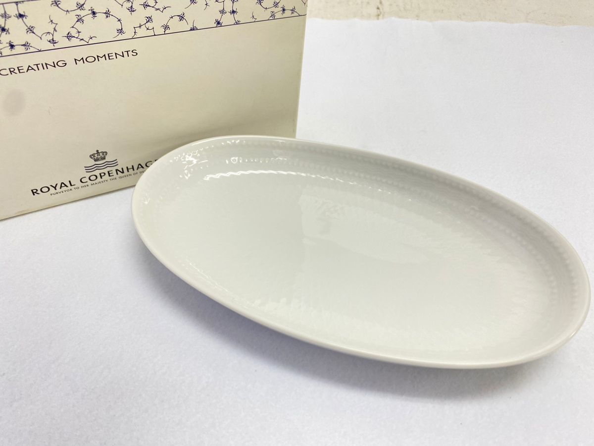 J018-B49-9 ROYAL COPENHAGEN ロイヤルコペンハーゲン ホワイトパルメッテ オーバルディッシュ プレート 皿 洋食器 約23×2.5㎝ ②(ロイヤルコペンハーゲン ...