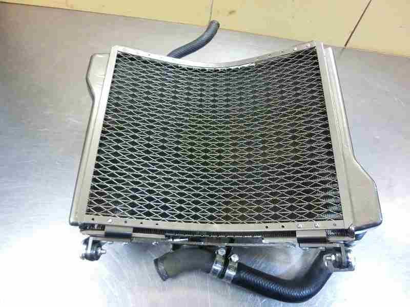 V-MAX PLOT プロト製ビッグラジエターキット ラウンドタイプ VMAX(冷却装置)｜売買されたオークション情報、yahooの商品情報をアーカイブ公開 - オークファン（aucfan.com）