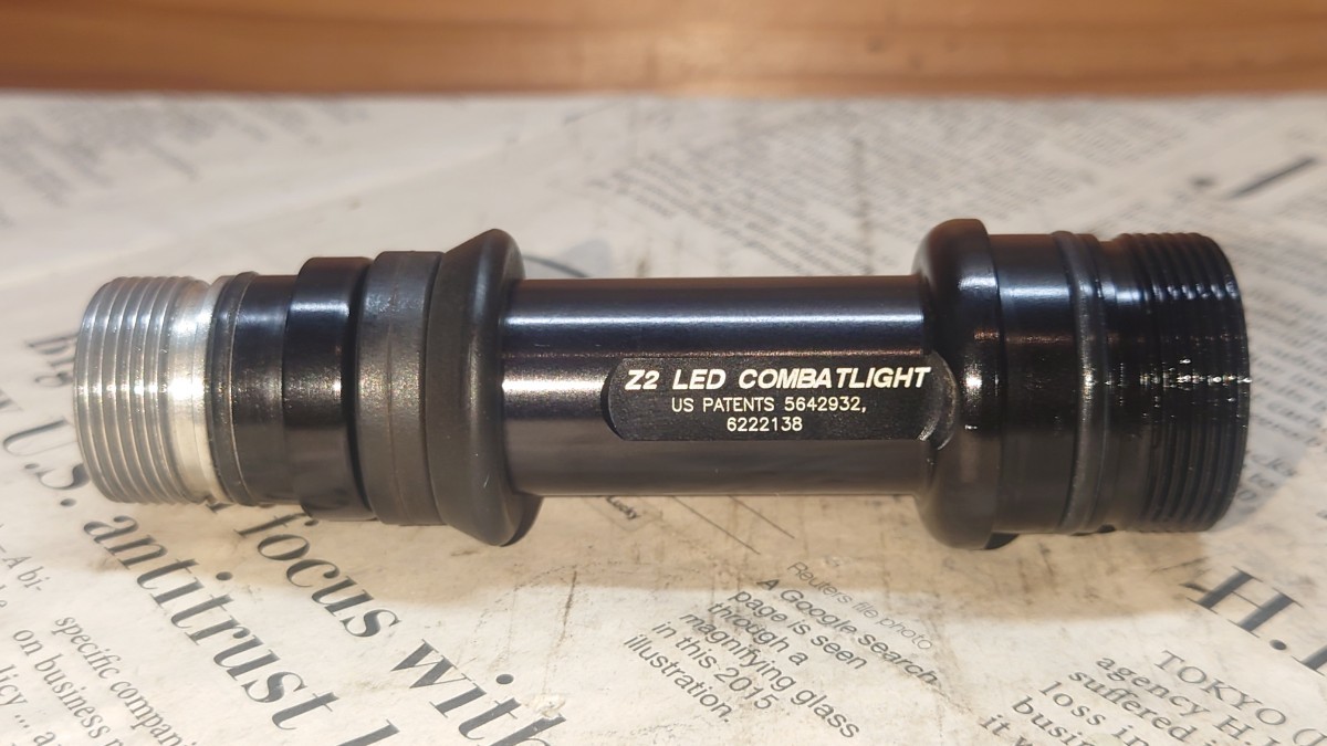 SUREFIRE Z2 LED COMBATLIGHT 2セル6V純正ボディ 旧ロゴ コンバットライトボディ シュアファイア 検 6P(シュア ...