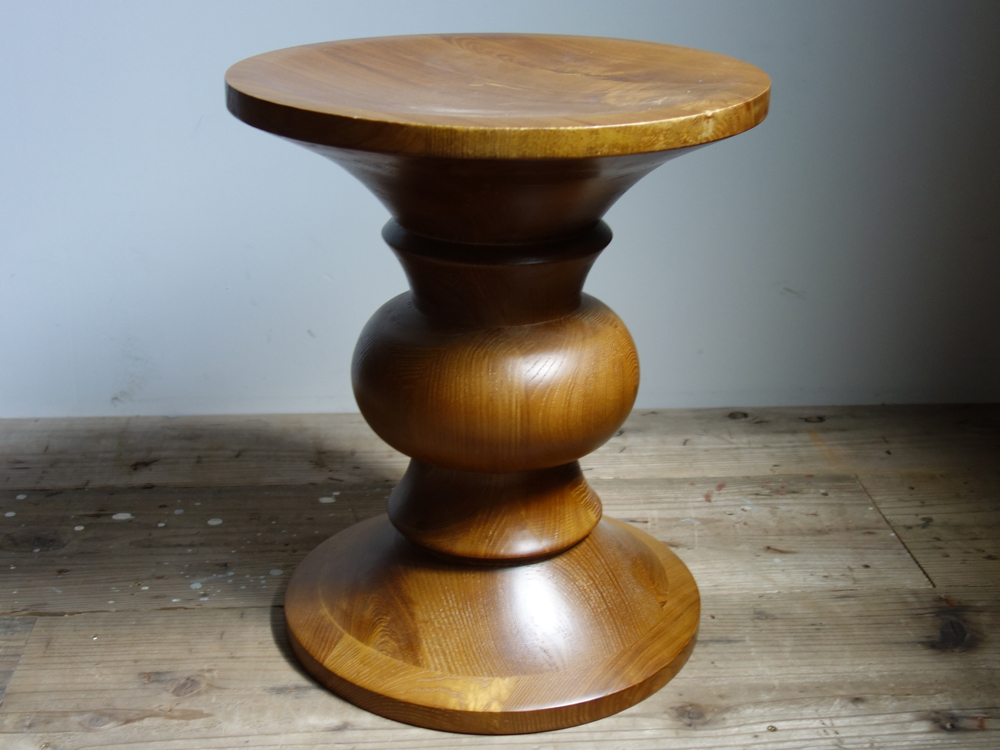 チャールズ＆レイ イームズ ウッドスツール Eames チェア 椅子 オットマン 木製 ウッド オブジェ ソファ ESU イス スツール TypeA(イームズ)｜売買されたオークション情報 ...