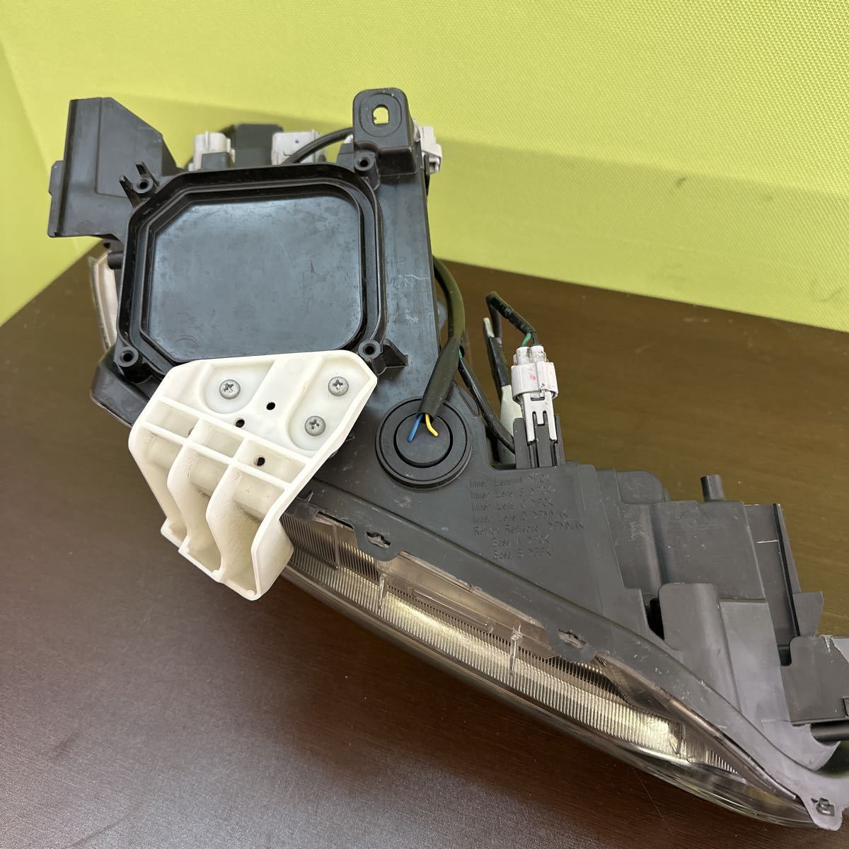 プリウスα G's/GRスポーツ/SチューンブラックII 後期 左ライト LED KOITO 47-65 ZVW40/41(ヘッドライト)｜売買されたオークション情報、yahooの商品情報を ...