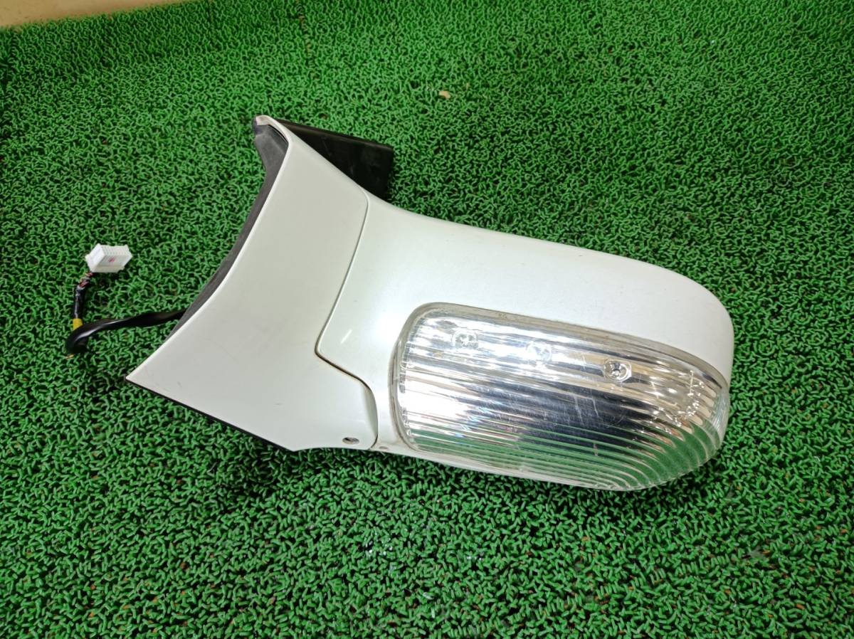 CBA-ME51 ME51 E51 ME51 MNE51 NE51 V/VG エルグランド サイドミラー 左 2005 走行147965Km ＃hyj 96302WL605 NSP63508 ...