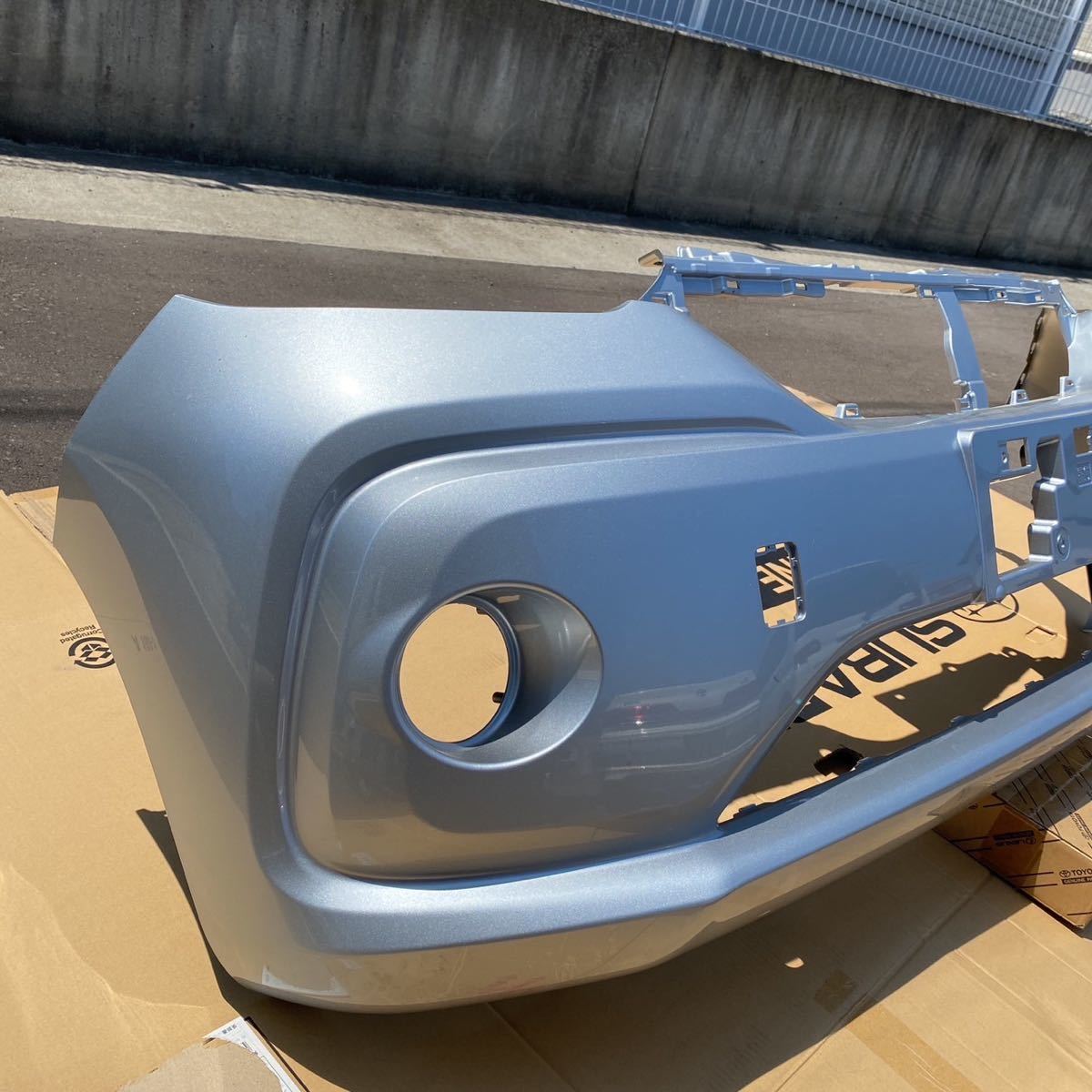 パッソ フロントバンパー M700 M710 52119-B1230 52119-B1320 シルバー S28(フロント)｜売買されたオークション情報、yahooの商品情報をアーカイブ公開 ...